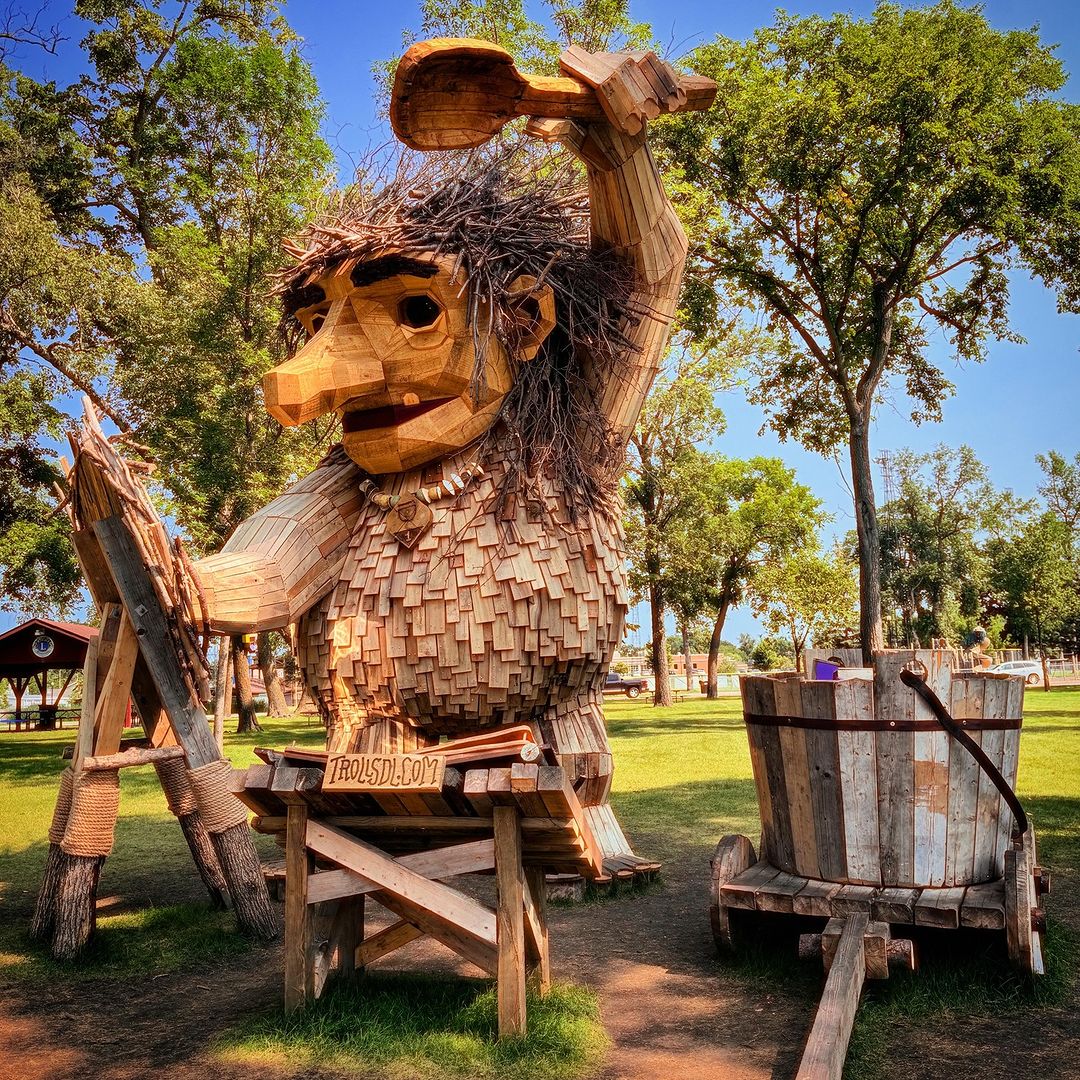 ULTIMATE GUIDE to Thomas Dambo Trolls in the US